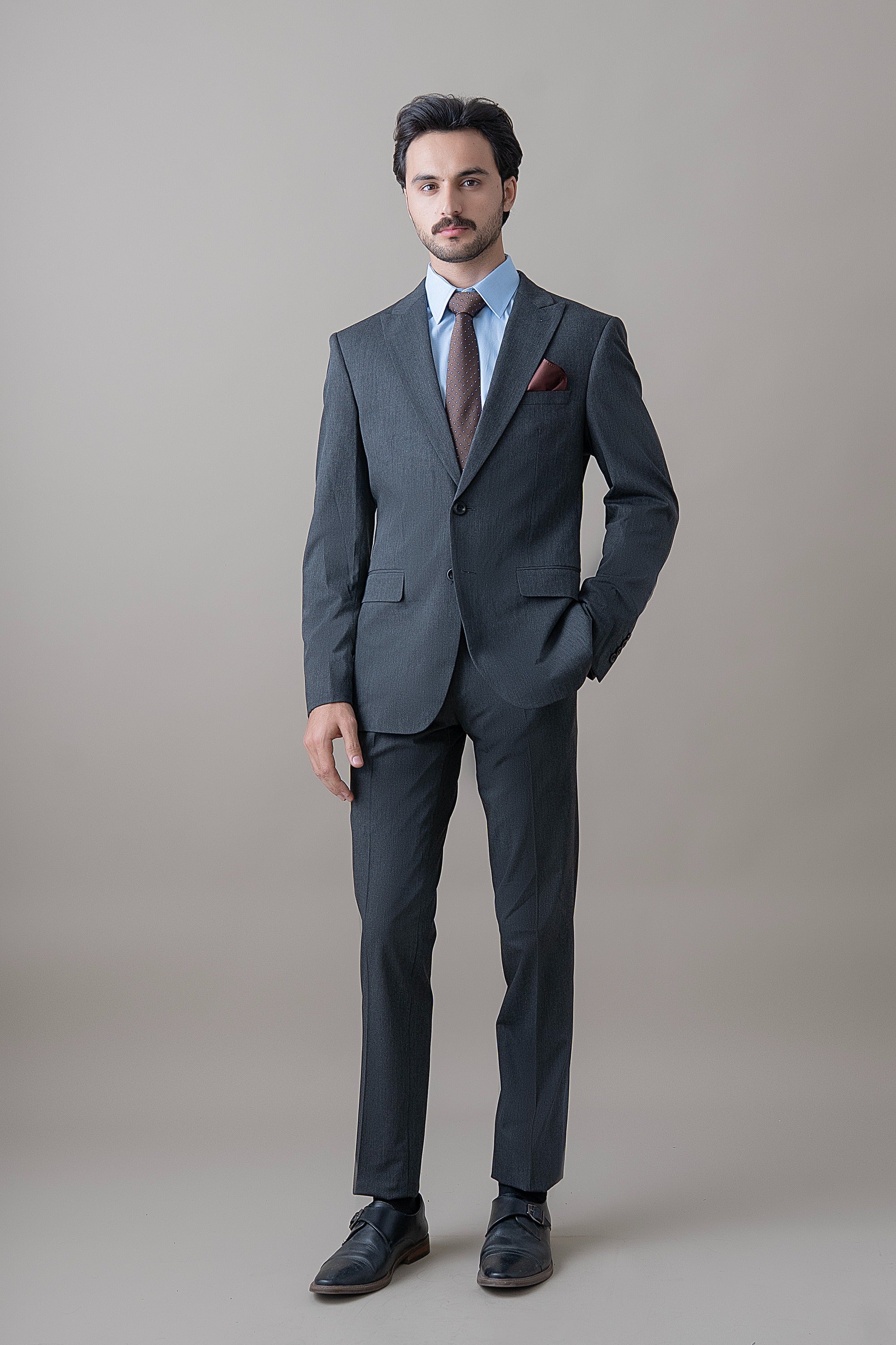 Dark Grey Sovereign Suit – RoyalTag